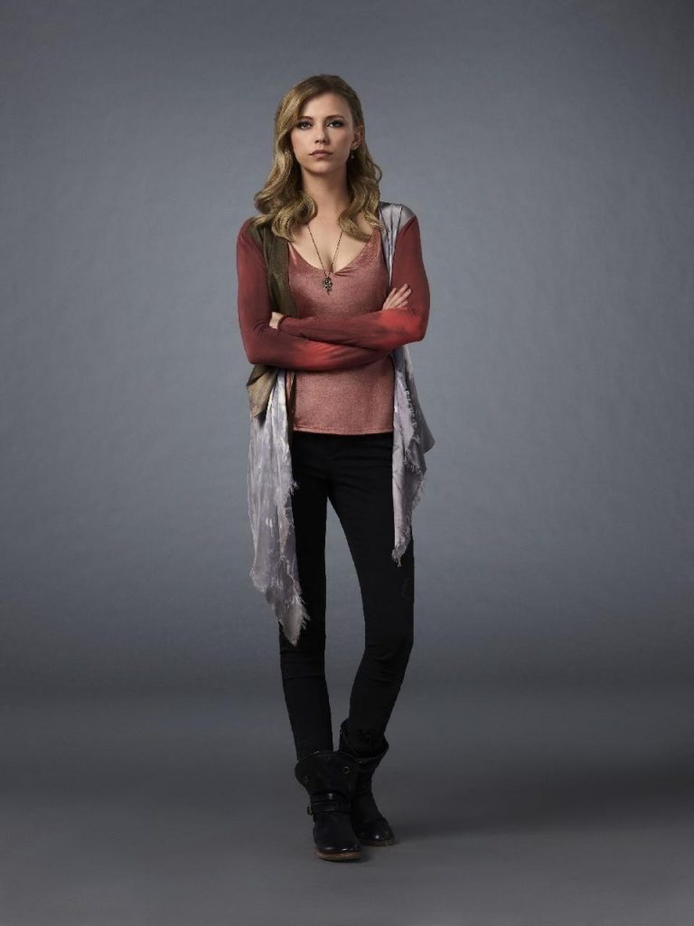 Riley Voelkel Biography | Movies, Height, New Net Worth 2021