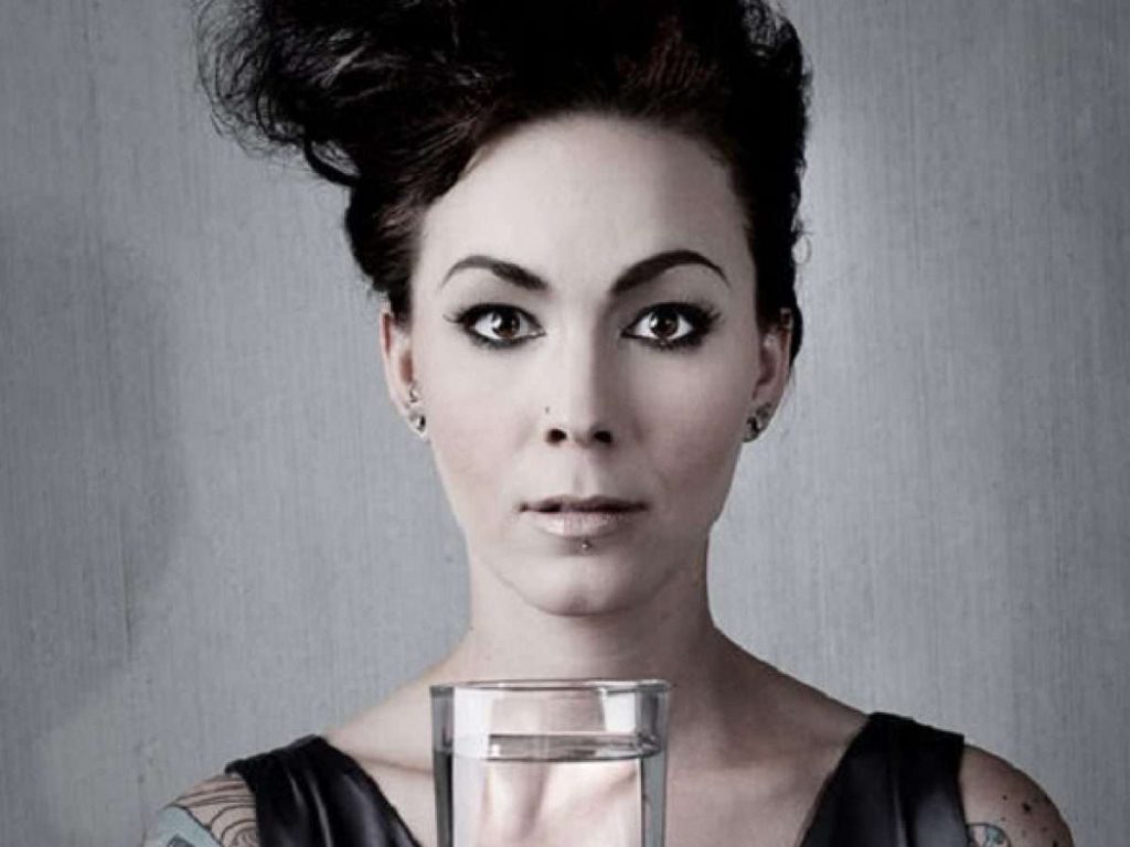 Stephanie Luby Bio, Wiki, Net Worth 2021 | Corey Taylor Wife