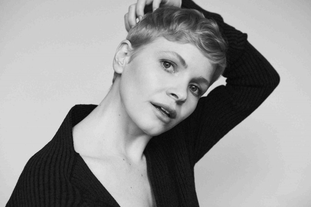 Peaky Blinders Star Kate Phillips Movies, Dating & Bio 2021