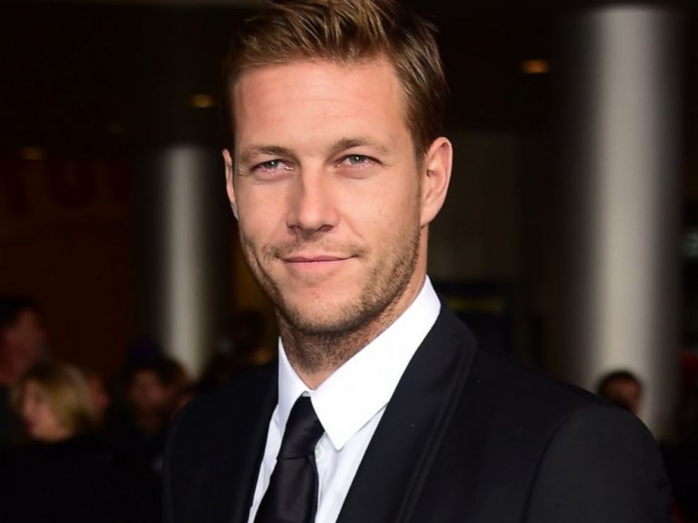 Luke Bracey | New Bio, Girlfriends, Movies, Net Worth 2022
